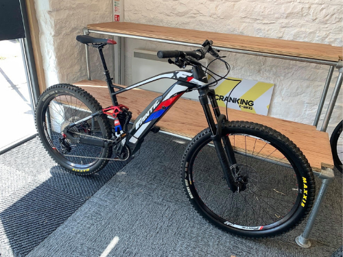 Tubeclamp for Retail Display | UK Supplier